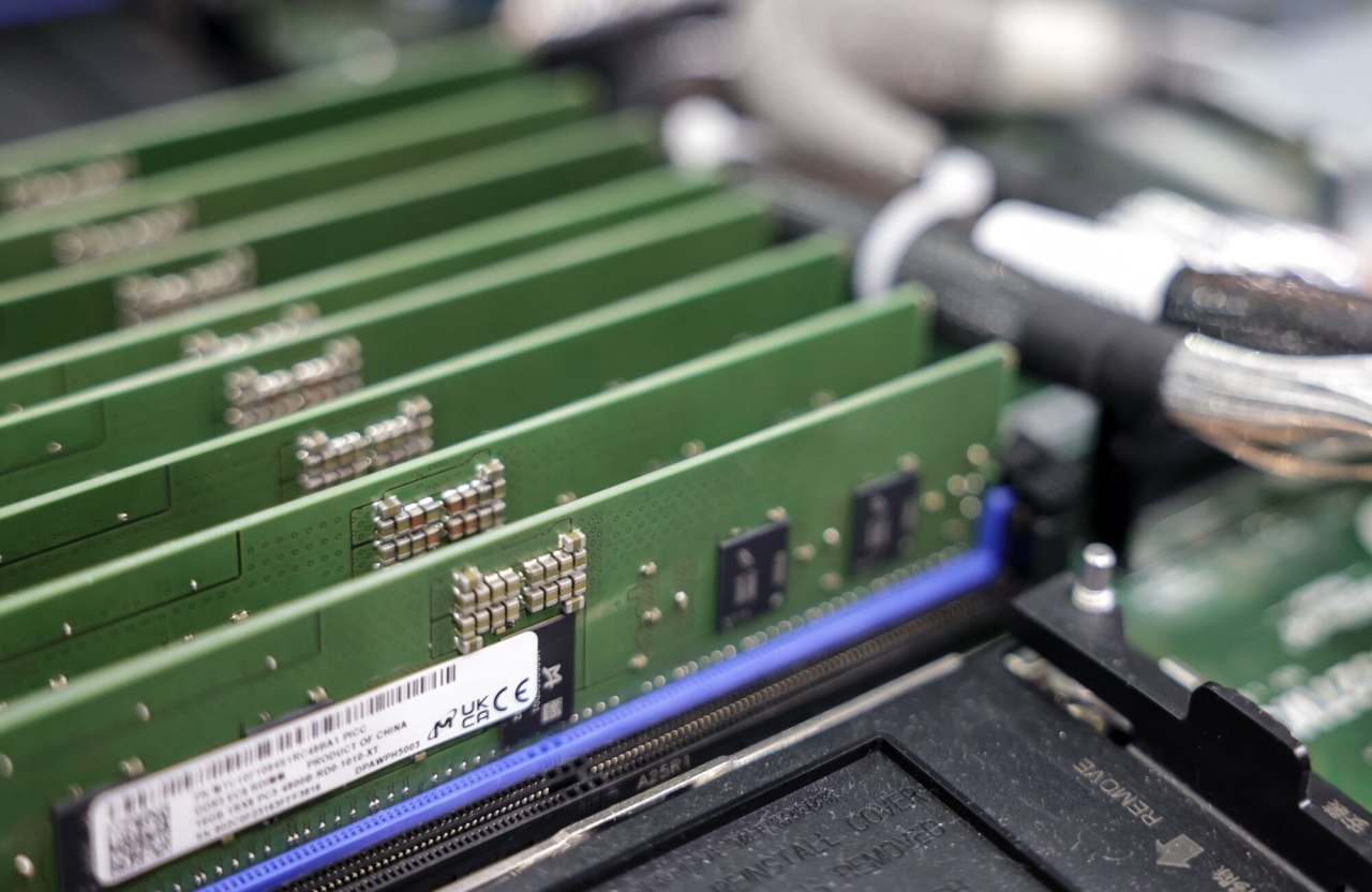 Tech, Media & Telecom Roundup: Market Talk