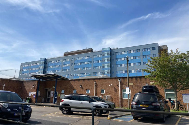 Cancer treatment times gradually improving in one area of Wales