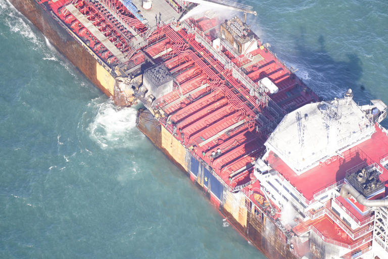 Visibility was ‘patchy’ when container ship hit oil tanker ...