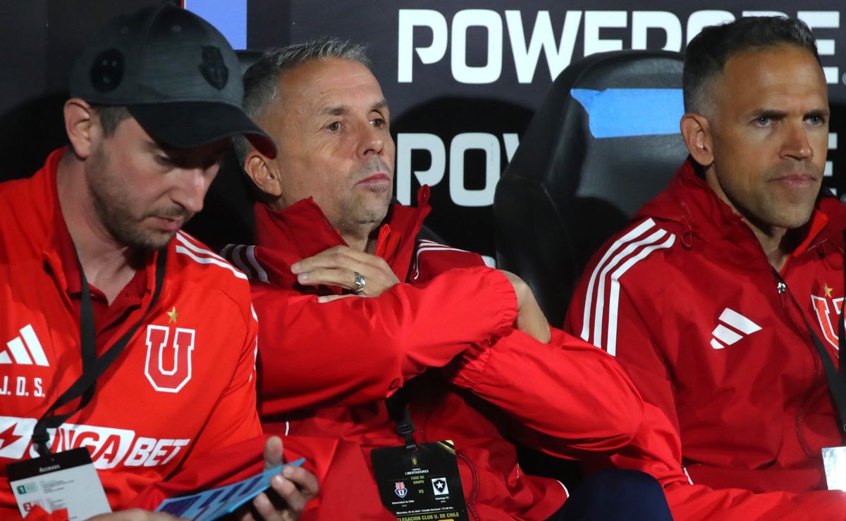 Gustavo Álvarez cumple con su regla en U de Chile: borra a Leandro ...