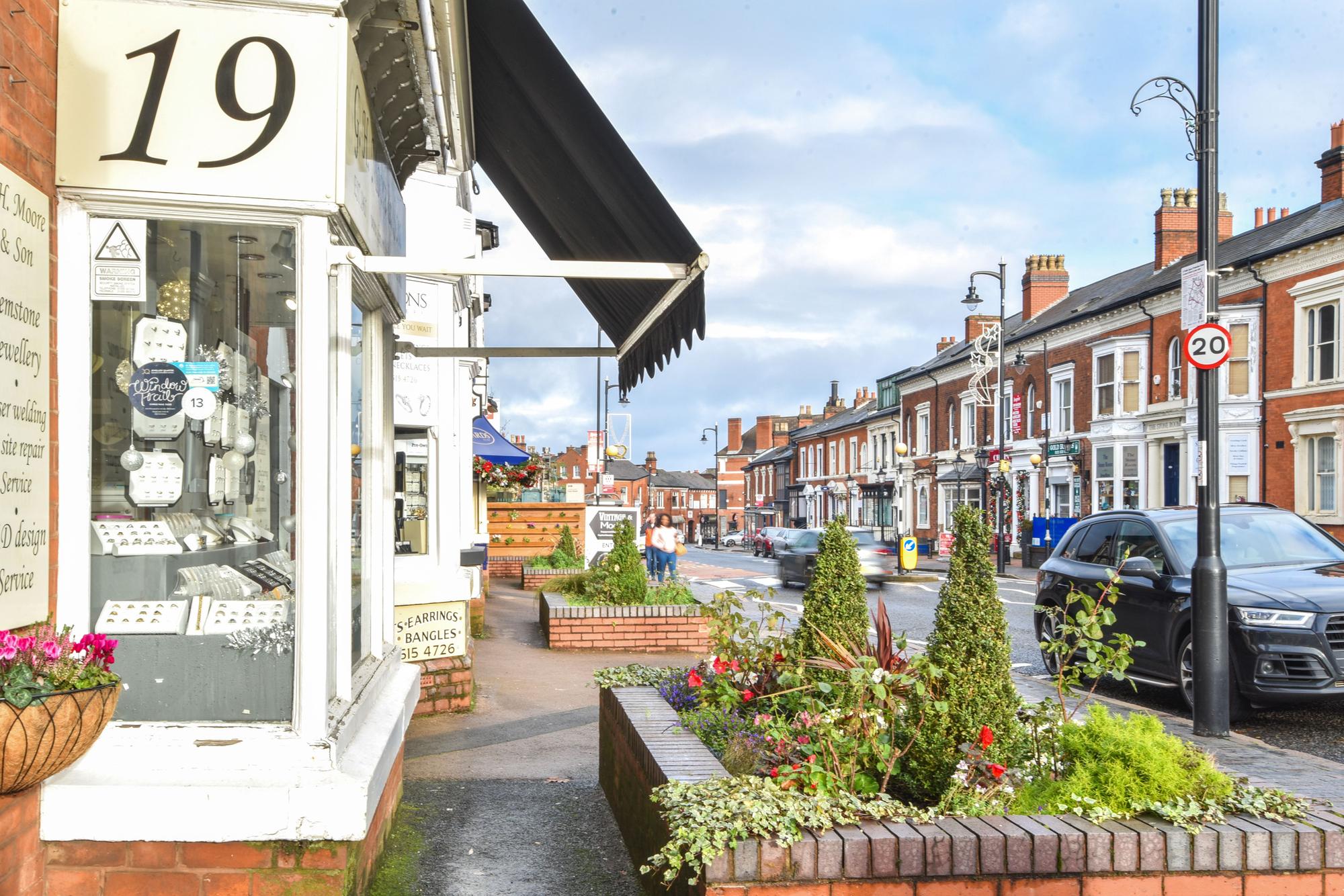 Birmingham’s Jewellery Quarter welcomes international judges for World ...