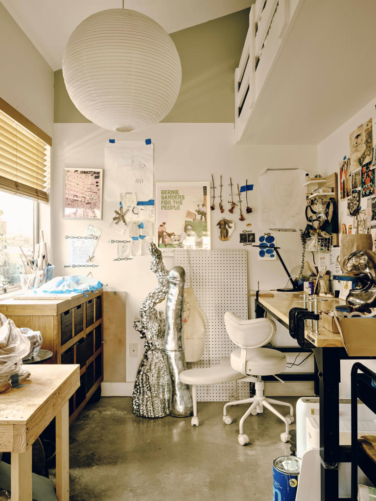 Inside an Editor and Sculptor’s 800-Square-Foot Craftsman Bungalow in LA