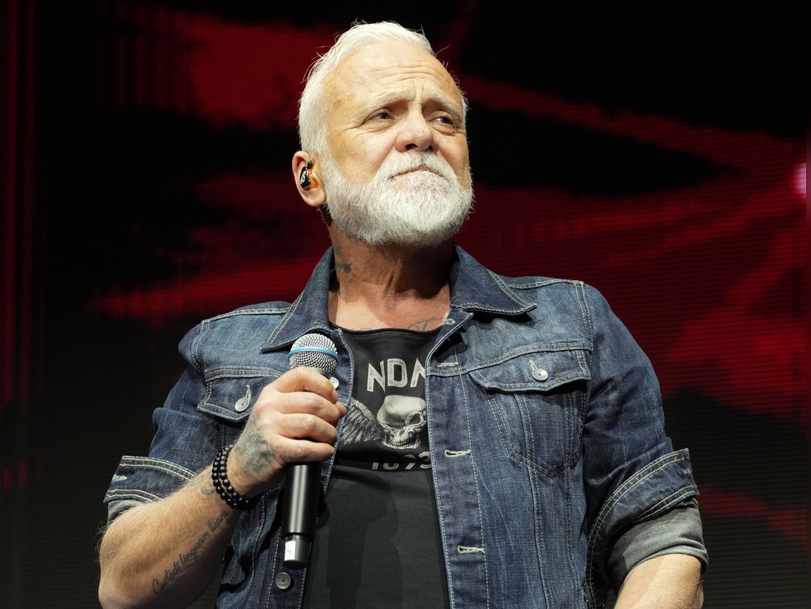 Fatal Accident During Setup: Nino de Angelo Cancels Concert