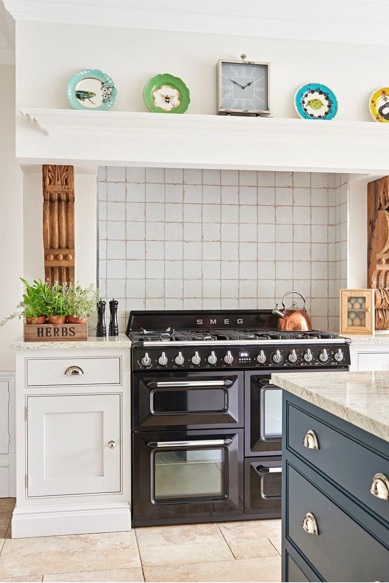 The Best Kitchen Layouts For Every Space, According To Design Experts