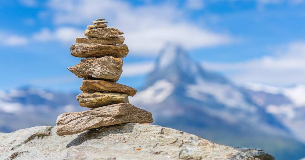 Ancient Engravings On Rocks by American Whalers Is Australia's Oldest ...