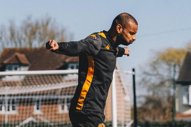 Louie Barry fitness update emerges as Hull City welcome back key figure ...