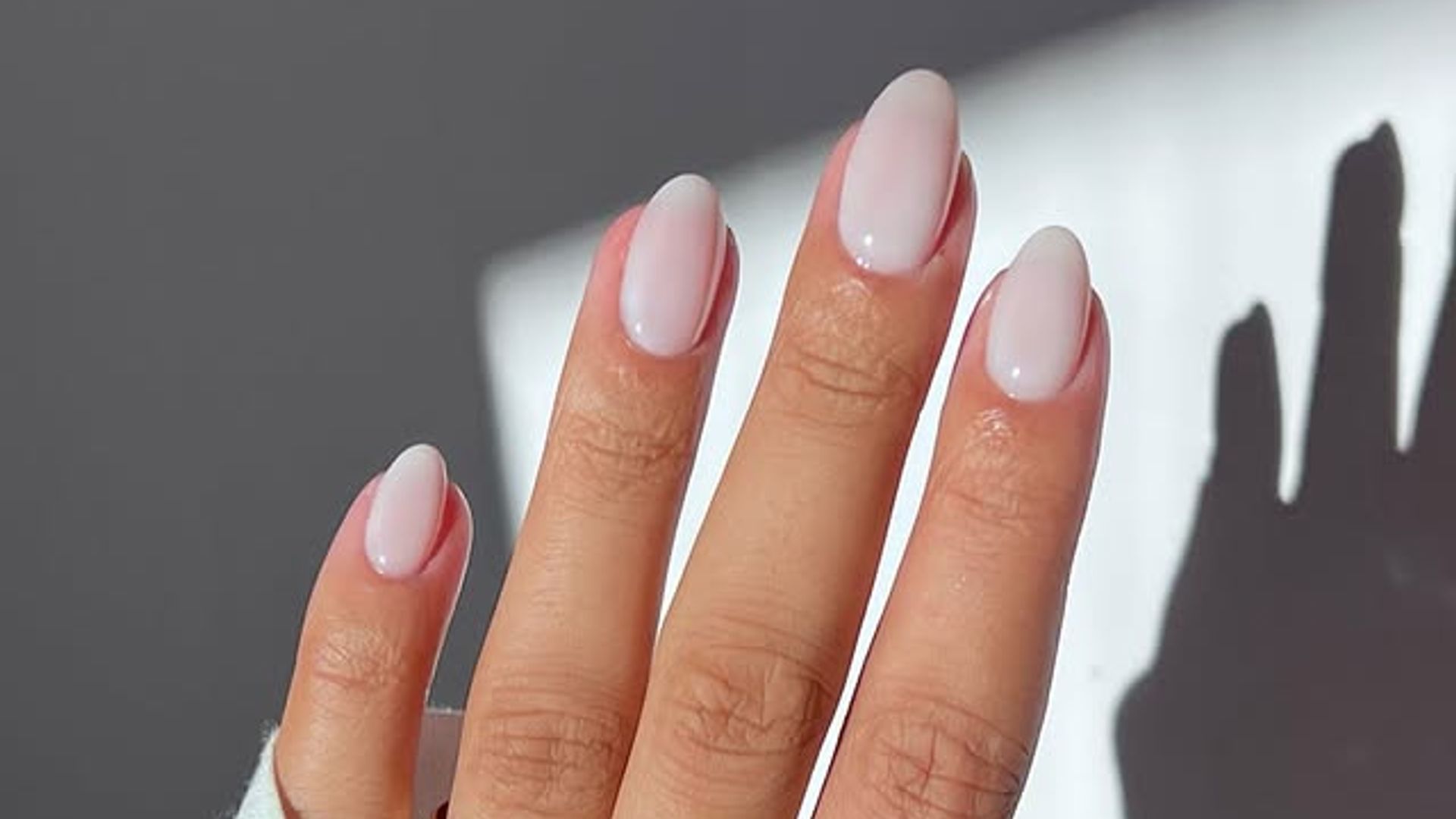 La manicura 'yummy nails' se convierte en la más natural y versátil de ...