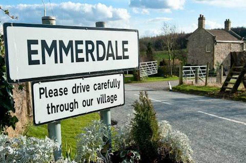 Emmerdale return 'sealed' 23 years after debut as fans spot 'glaring clue'
