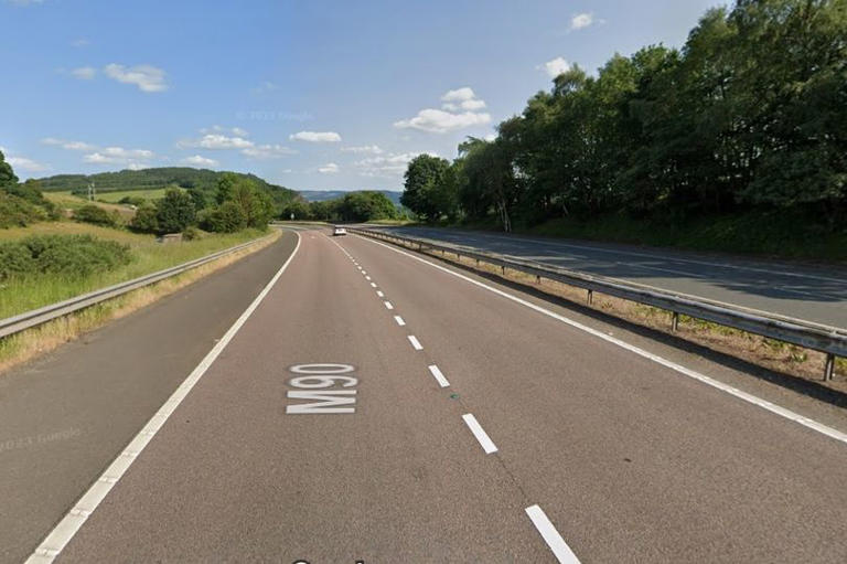 Diversion in place during overnight Perth M90 slip road closure
