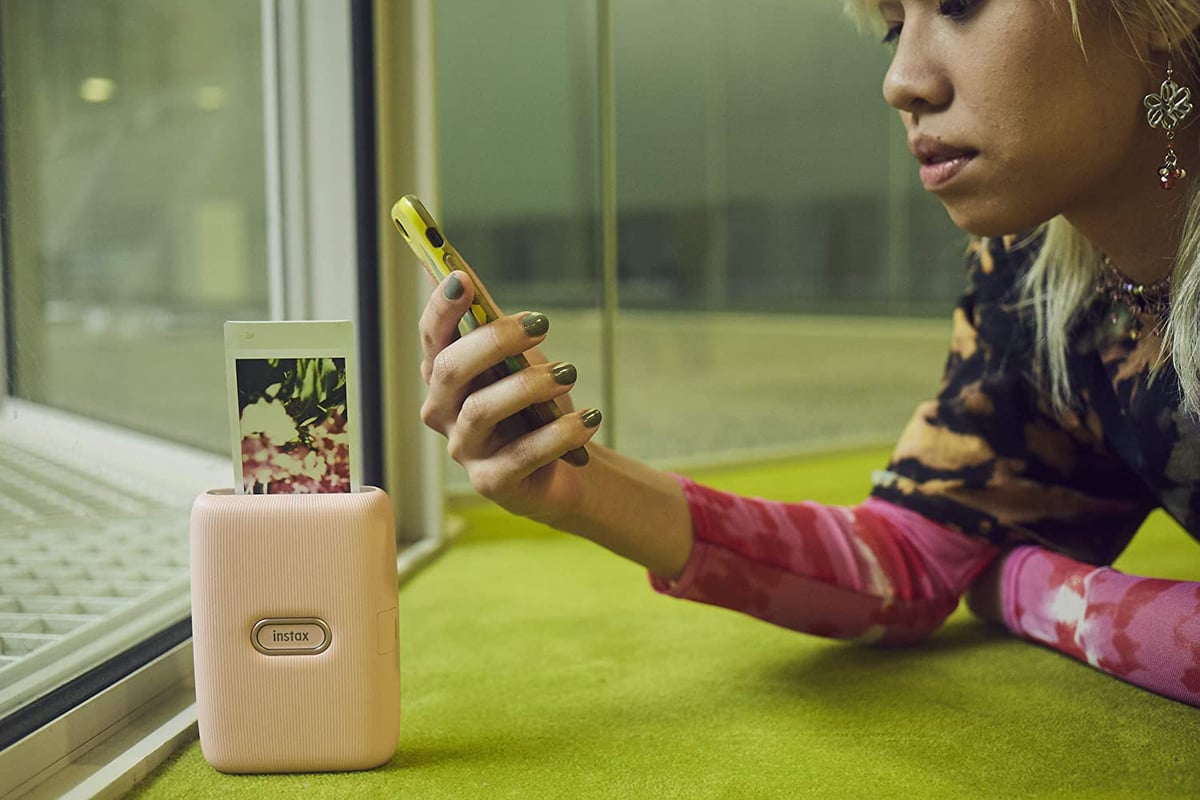 Best portable photo printers to use on the go that are compatible with ...