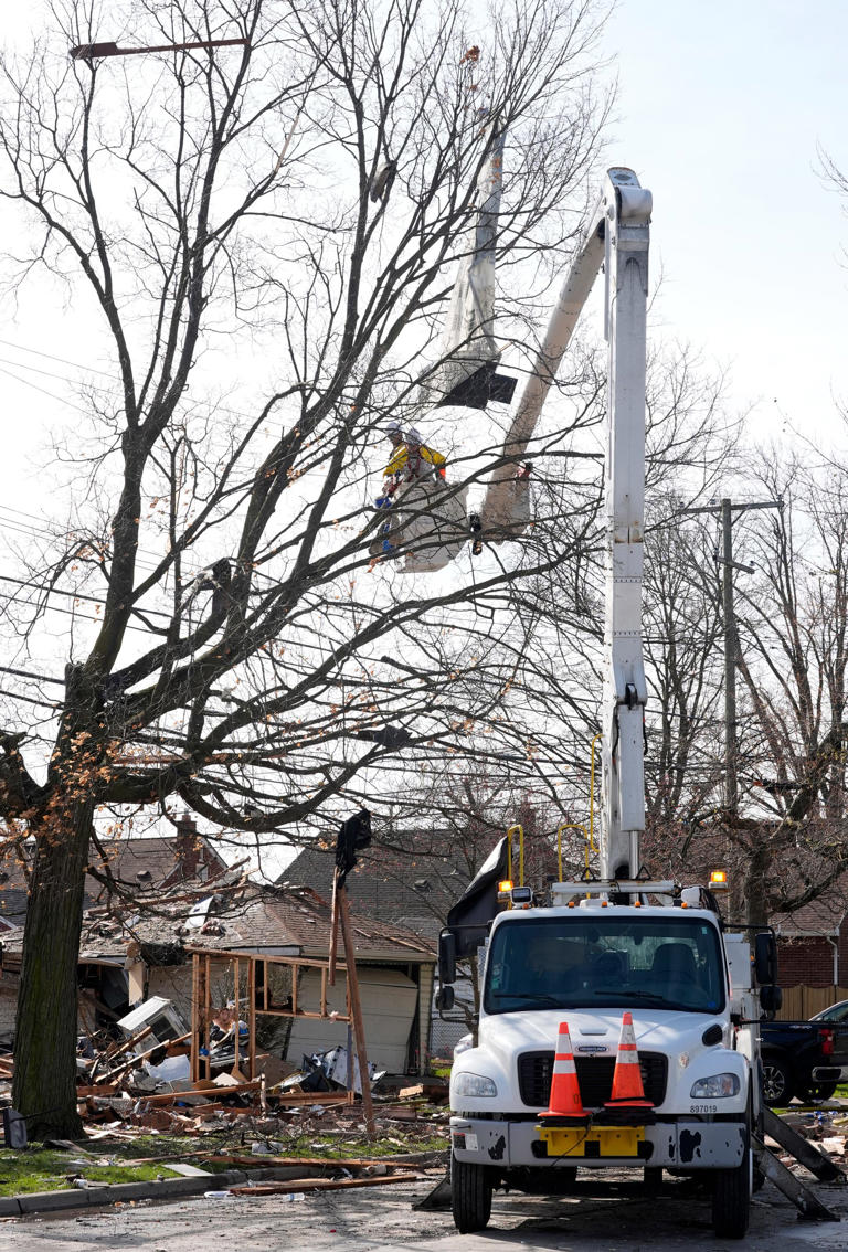 Southgate home explosion leaves 1 dead, another injured, scatters ...