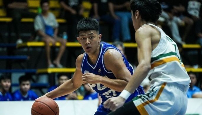 Reyes trey hands Dolphins Game 1 win