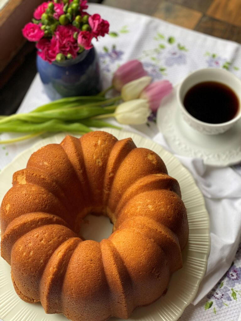 Five flavor pound cake