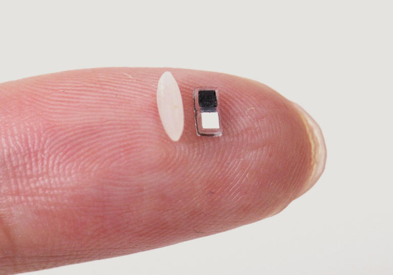 ‘World’s smallest pacemaker’ is implanted with a syringe and dissolves ...