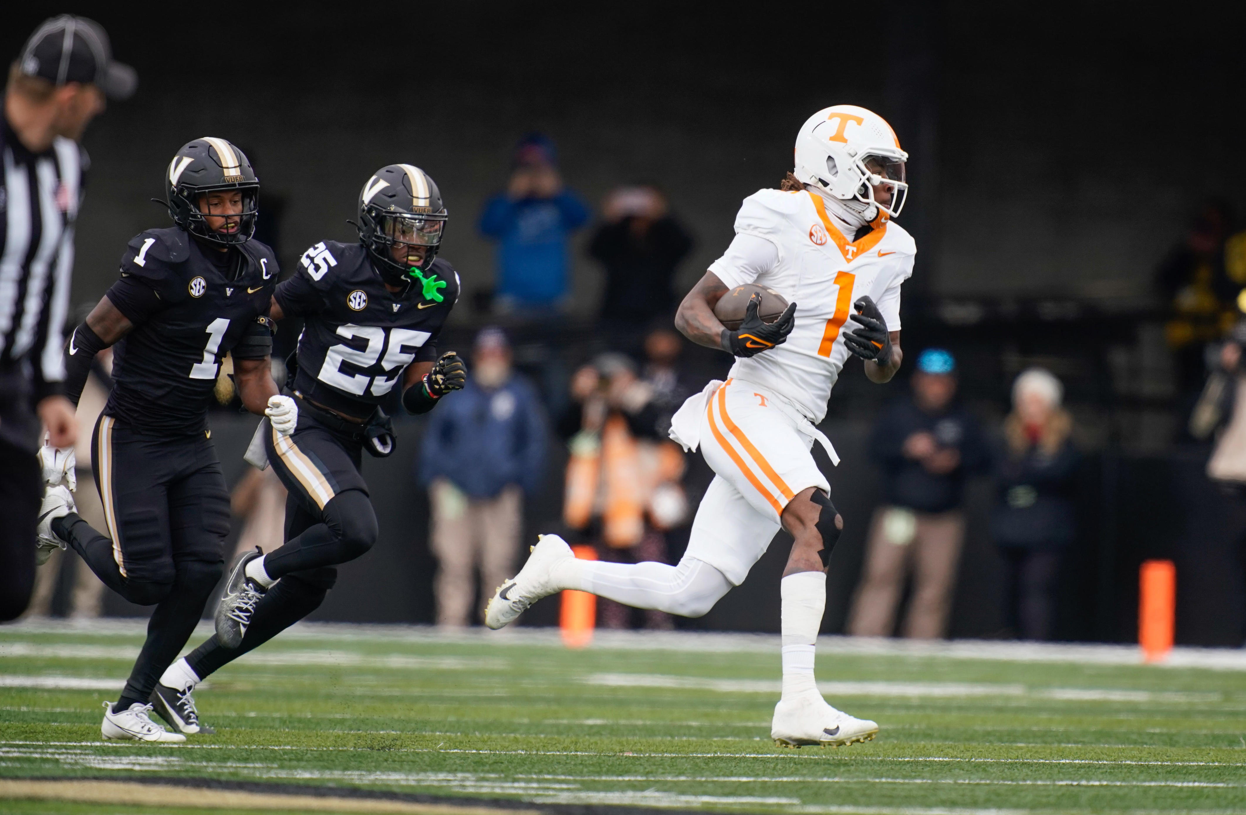 Tennessee Titans to host Volunteers WR Dont'e Thornton for Top 30 visit