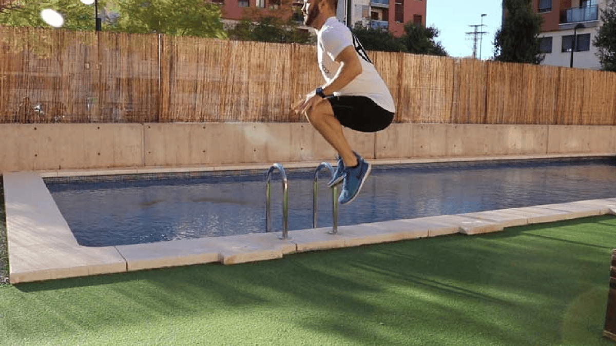 Burn Calories with the Dynamic Knee-to-Chest Jump