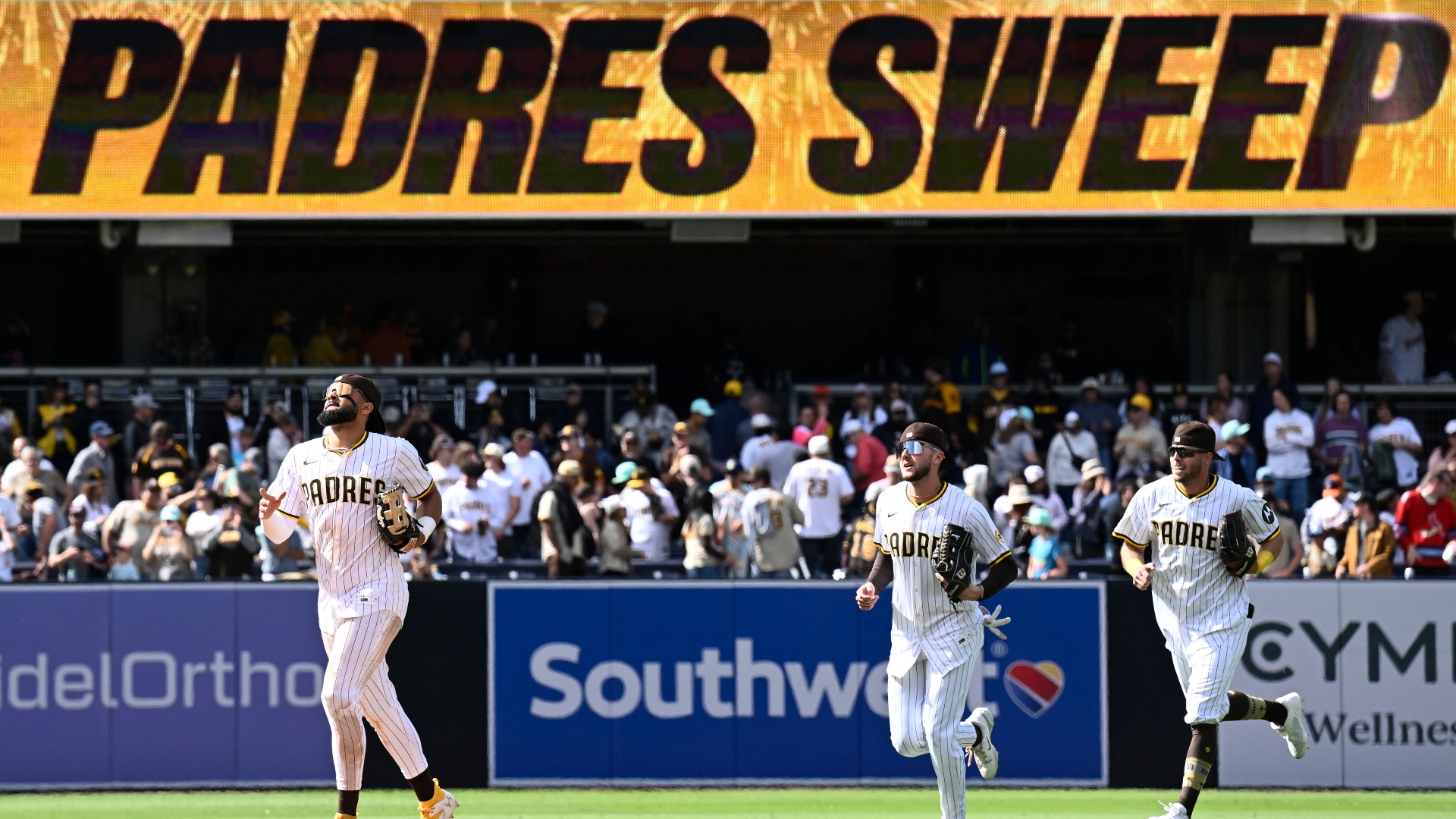 San Diego Padres Sweep Guardians for a 7-0 Start to Season