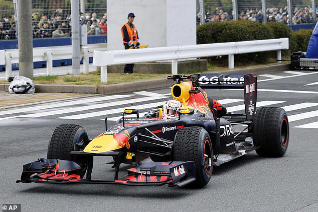 Red Bull fans hail 'best looking livery in years' as team showcase one-off colour scheme for ...