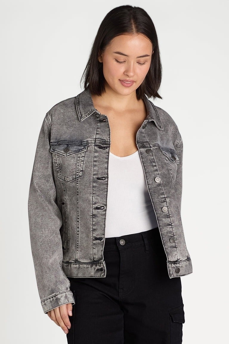 27 Stylish Jackets From Walmart You'll Be Excited To Wear This Spring