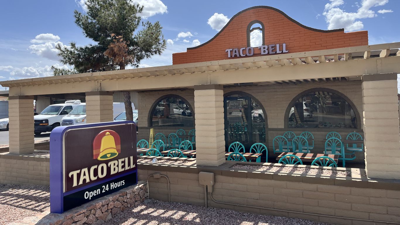 Scoop: Scottsdale's retro Taco Bell is closing