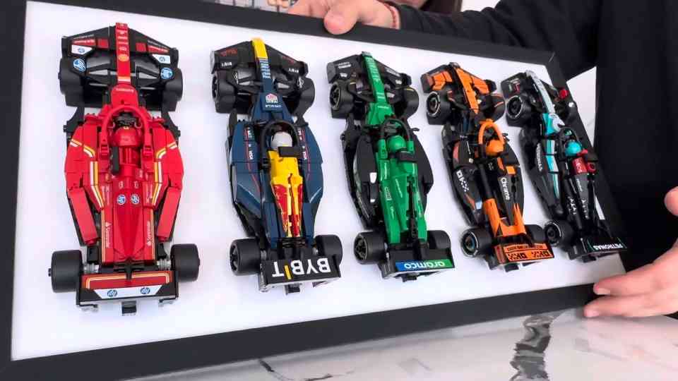 Custom DIY Lego Formula 1 Display All 10 Cars