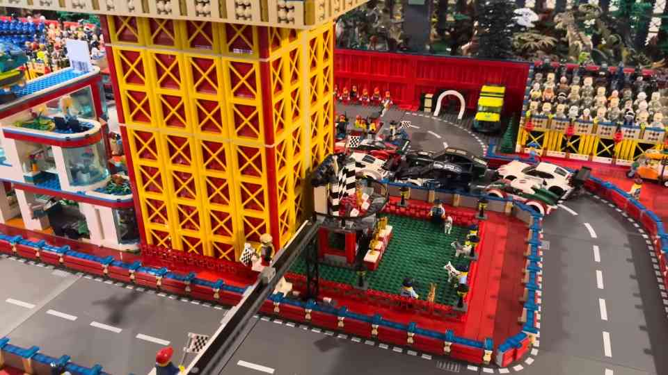 Massive Whole Basement LEGO City Complete Walkthrough 2025