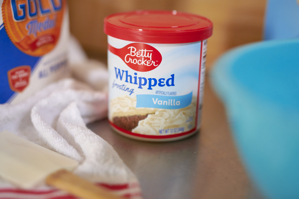 The Italian Way to Make Canned Frosting 10x Better