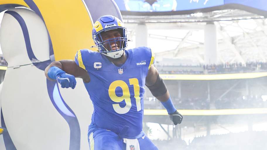 Rams' Kobie Turner goes viral for singing voice in new song 'Praying'