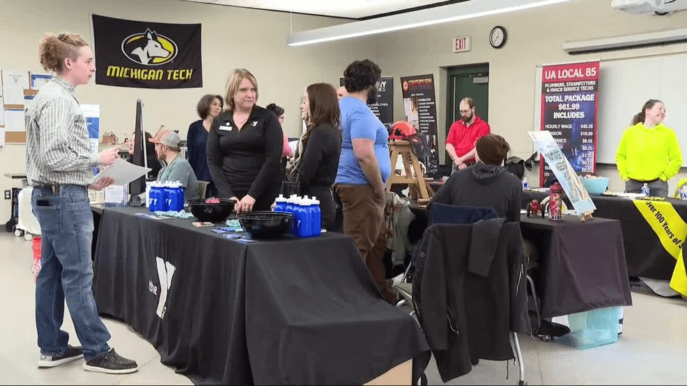 Traverse City career fair connects students with local employers