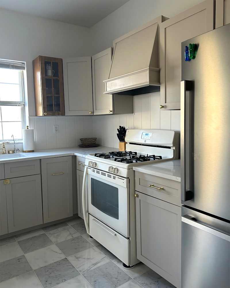 After a Makeover, This "Off-Yellow" Kitchen Feels 3x as Bright