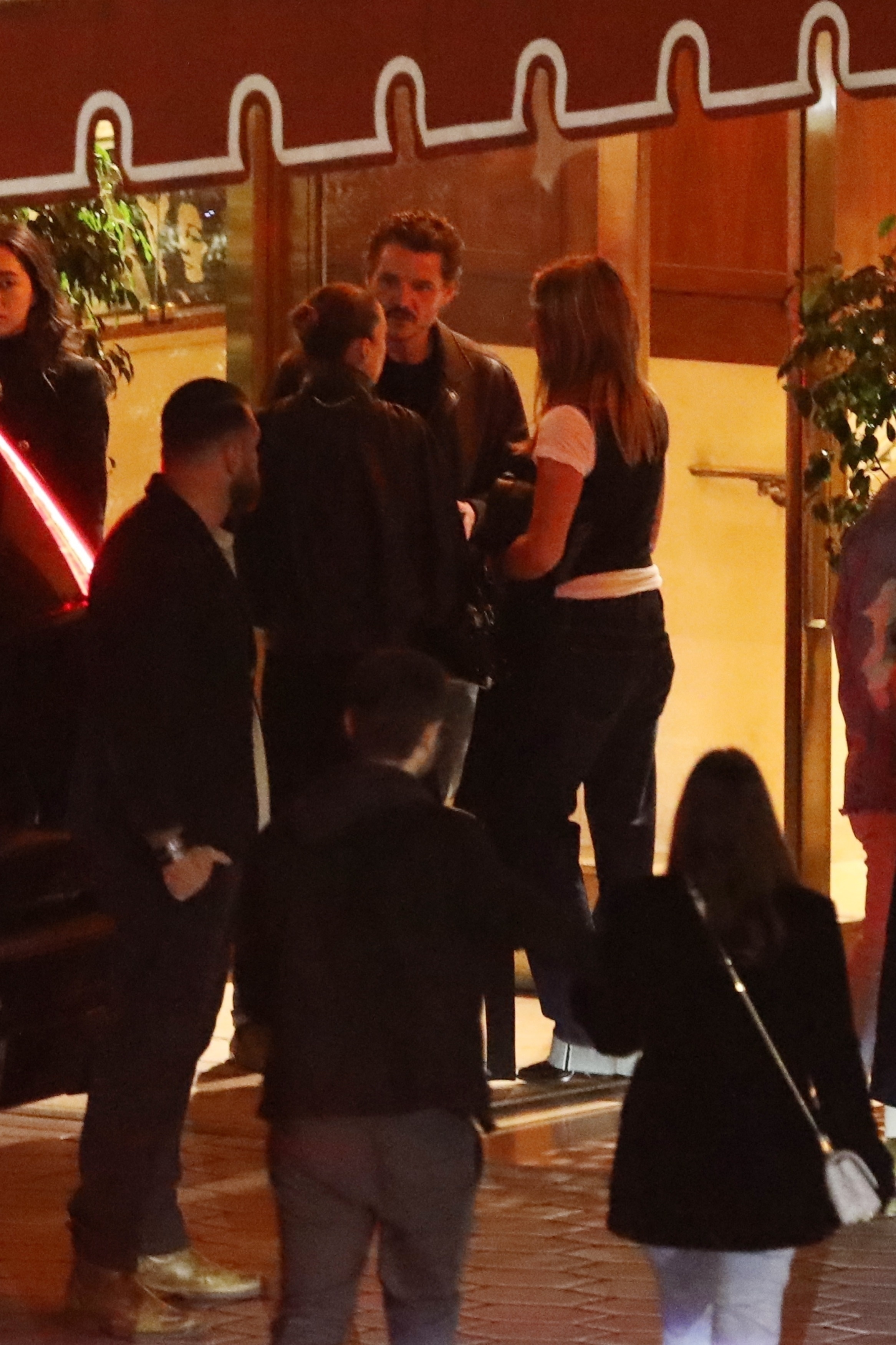 Jennifer Aniston sends sweet message to Pedro Pascal after viral dinner ...