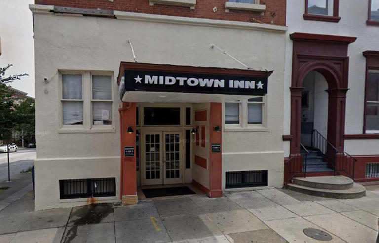 Boutique hotel hits the market for $1.99M after makeover