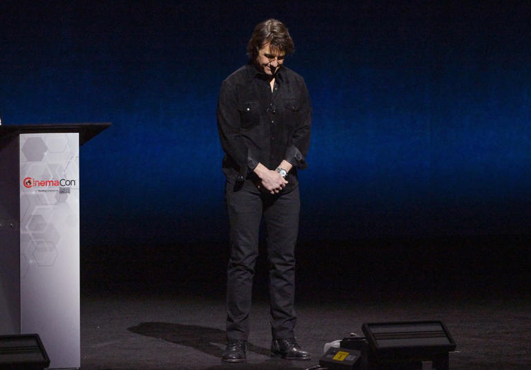 Tom Cruise breaks his silence on ‘dear friend’ Val Kilmer’s death