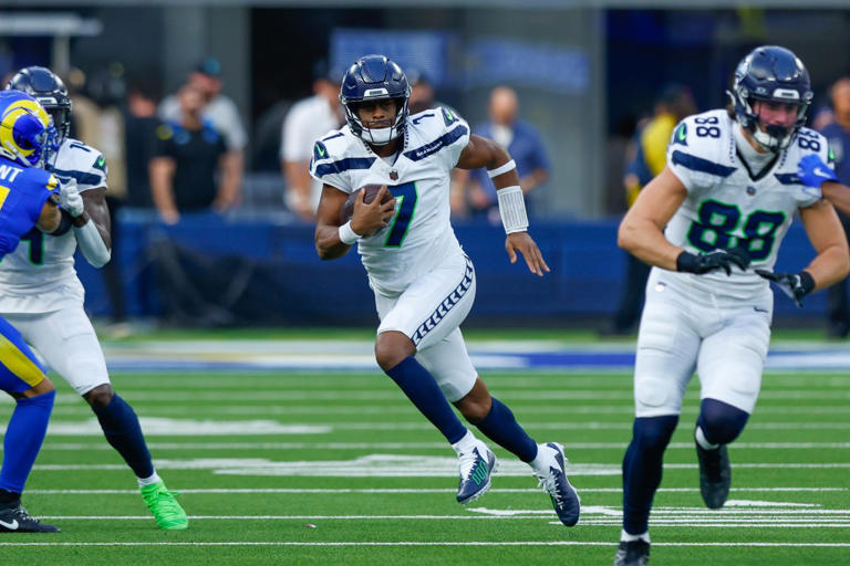 Geno Smith gets $75 million contract extension after Raiders trade