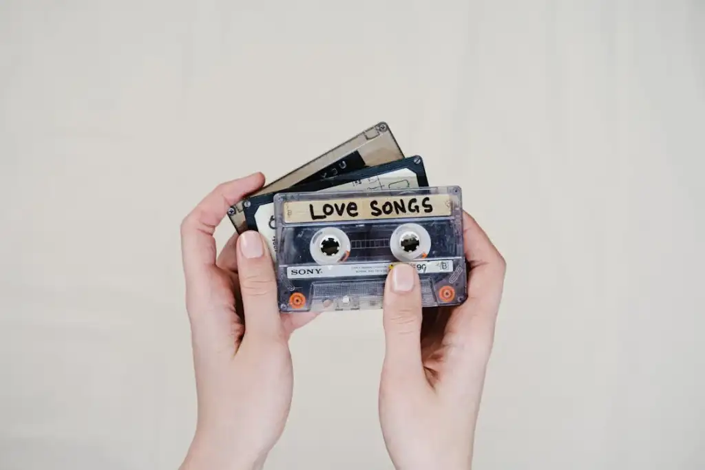 20 Everyday Things 80s Kids Did That Are Now Obsolete