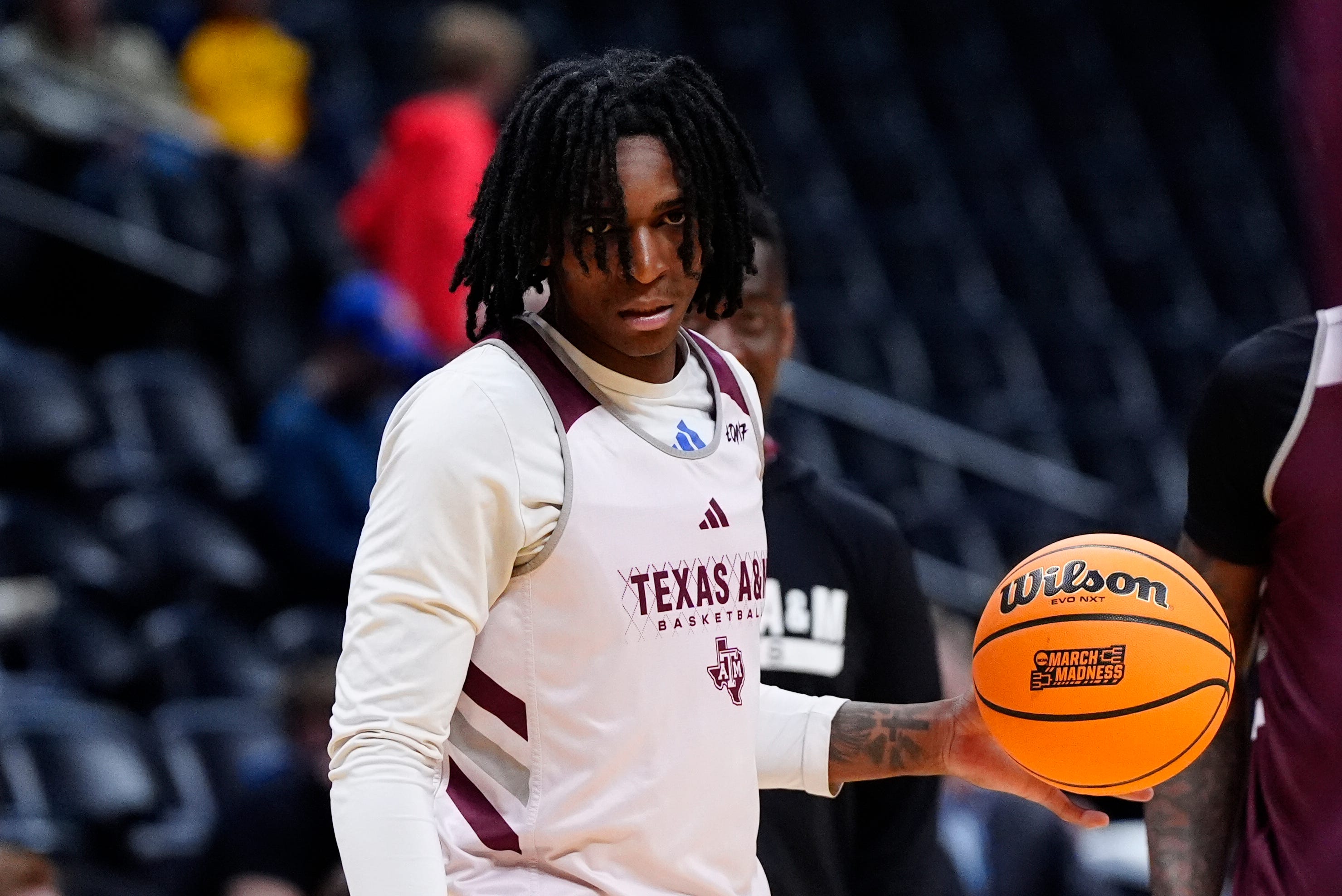 Promising Texas A&M guard has entered the trasnfer portal