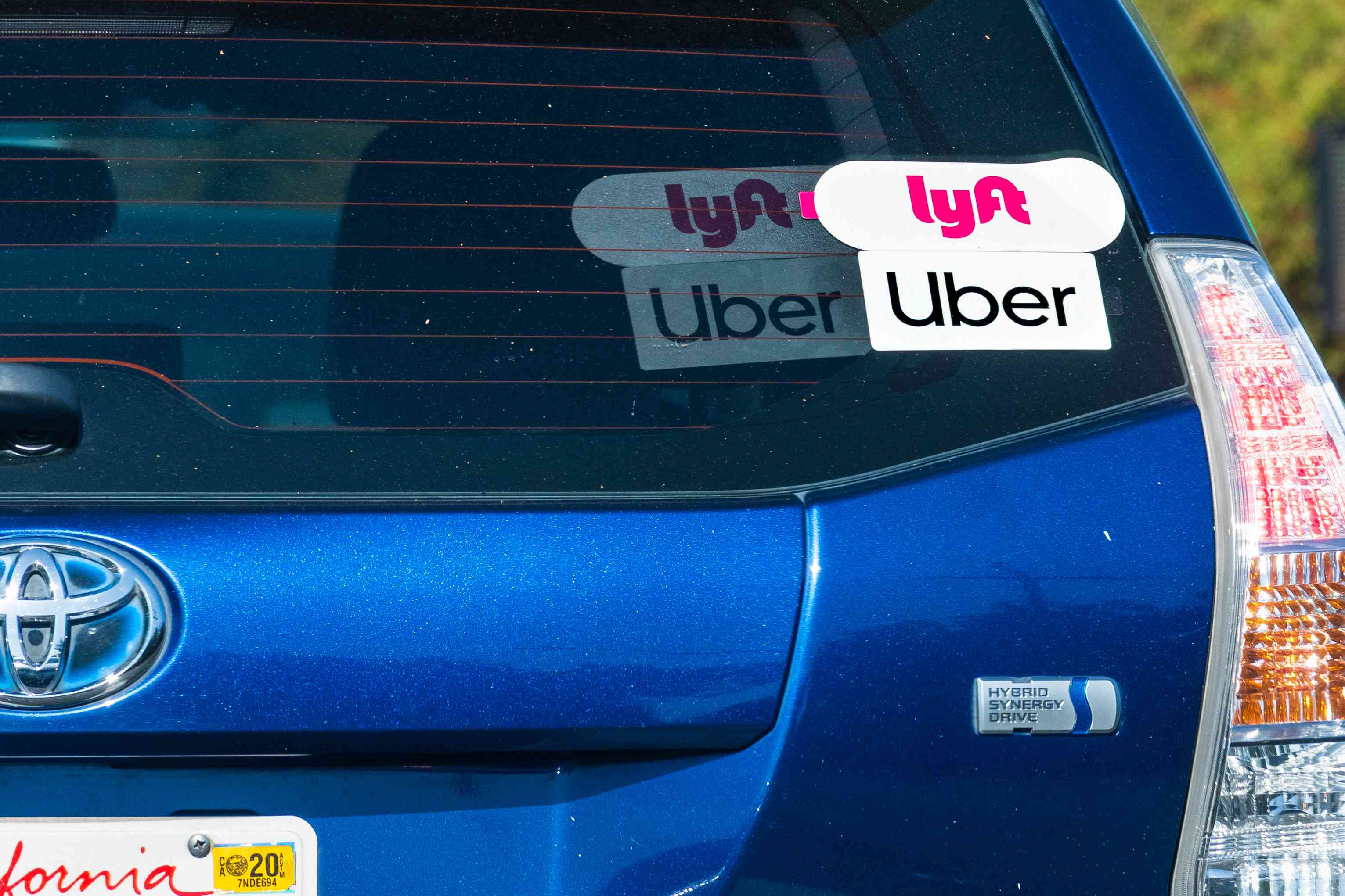 Lyft Stock Skids After Analysts' Double Downgrade