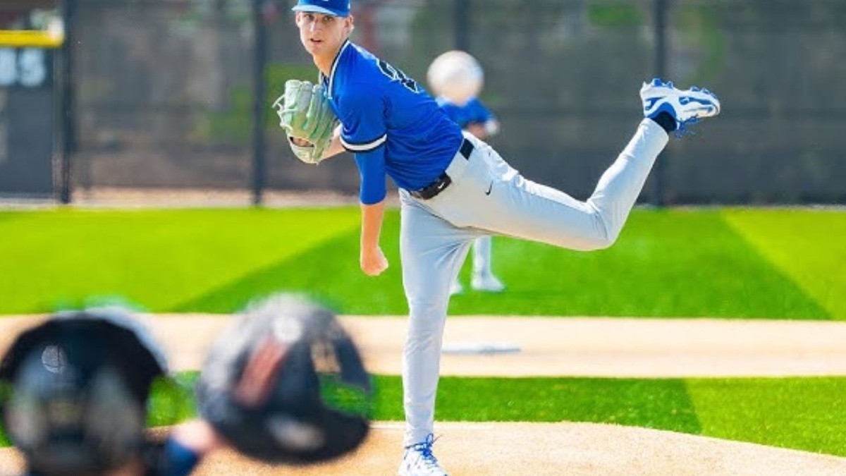 MLB: The High School Lefty Pitching Like Randy Johnson