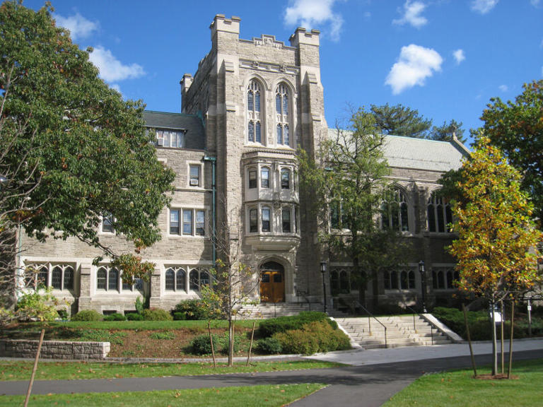Harvard Divinity School pauses religion and conflict educational ...