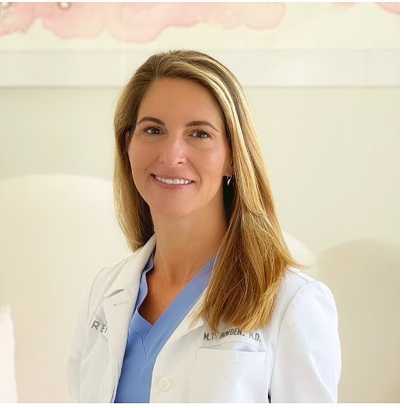 Tucker Carlson is stunned as doctor makes claim about Covid vaccines