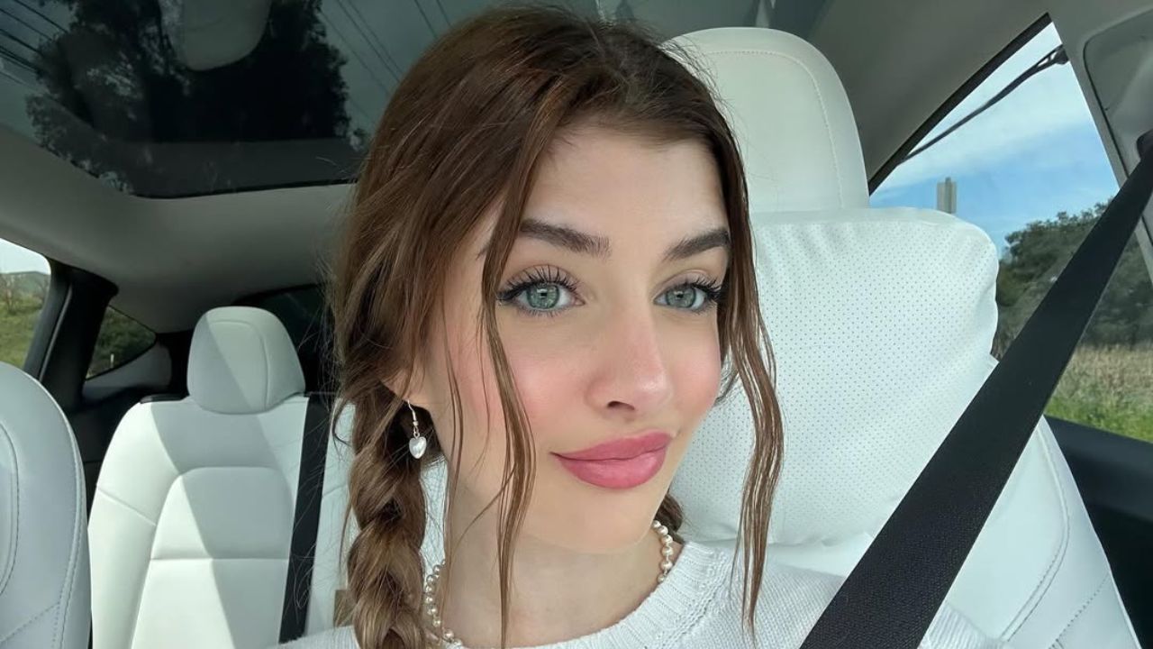 Sami Sheen, Charlie Sheens datter, siger, at hun ikke har talt med sin ...