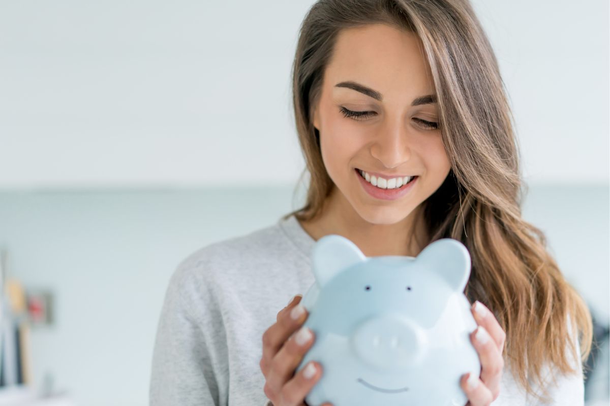 14 Top Secret Tips to Stop Overspending and Save Money