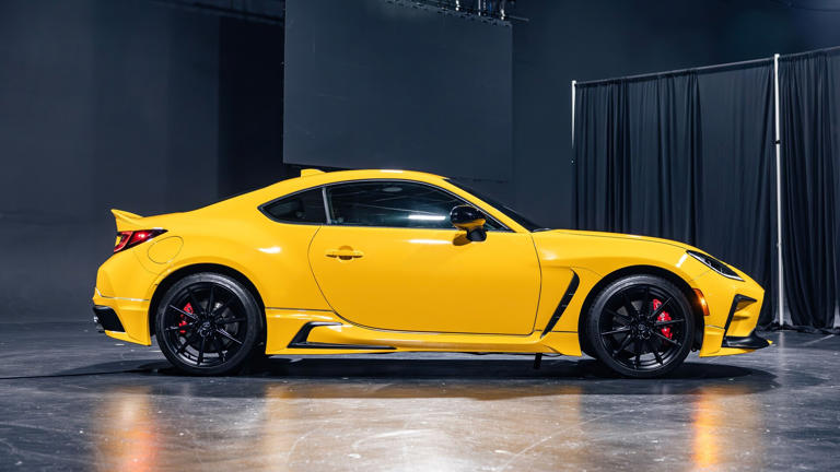 2026 Toyota GR86 Yuzu Special Edition Lights It Up—Literally