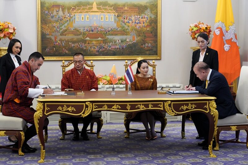 พาณิชย์ ลงนาม FTA ไทย - ภูฏาน เร่งขยายการค้า-ลงทุน คาดบังคับใช้ 1 ม.ค. 69