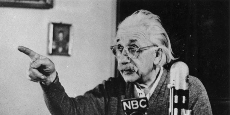 Preguntamos a ChatGPT cómo Albert Einstein hubiese aprovechado la IA y ...