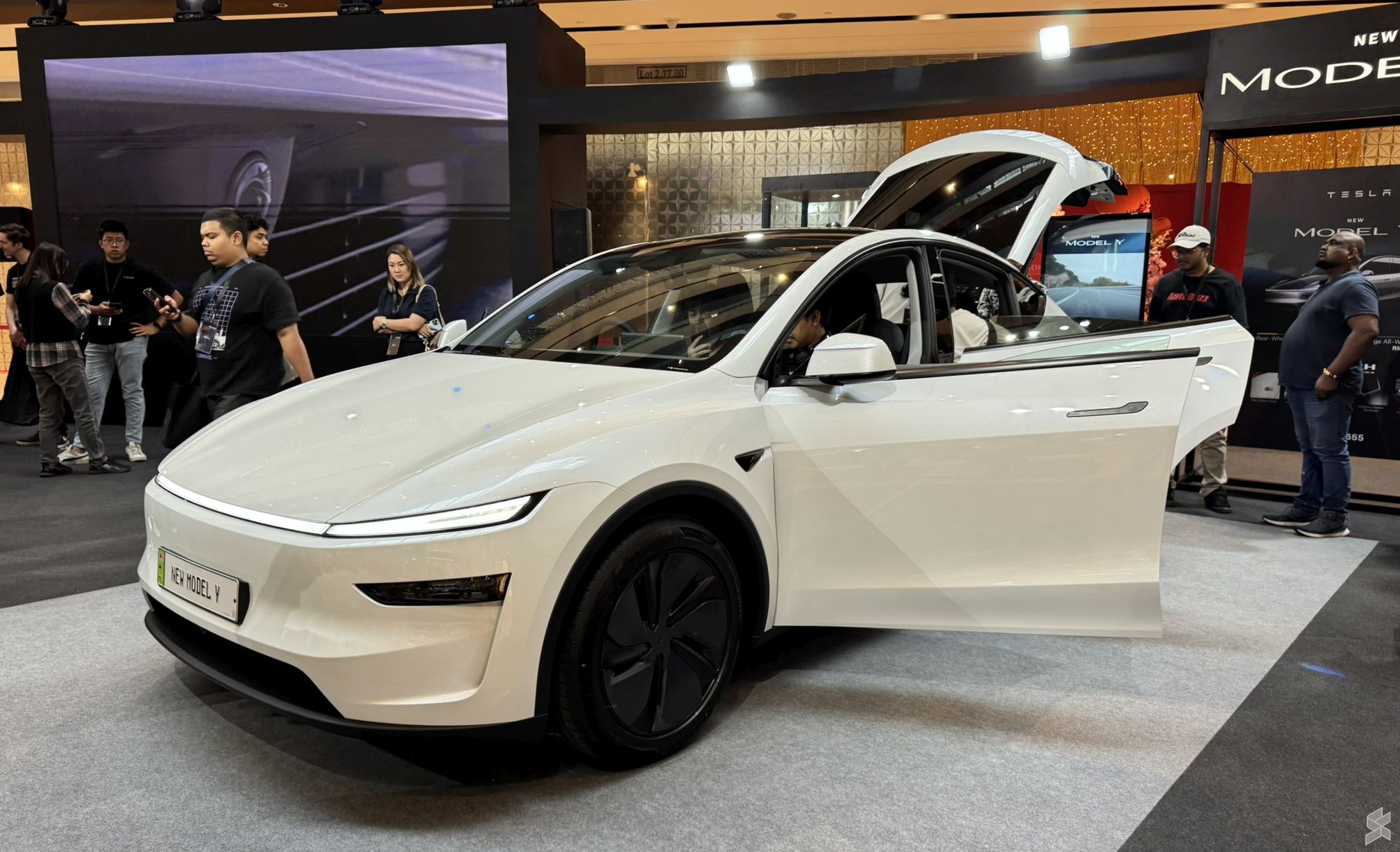 Tesla Model Y Launch Series no longer available in Malaysia, LR AWD ...