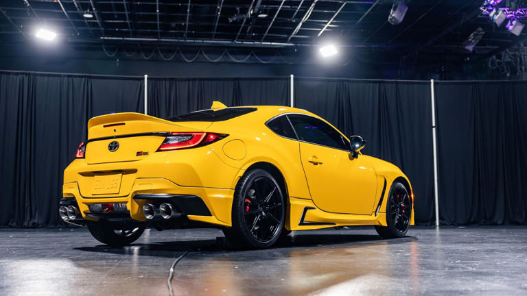 2026 Toyota GR86 Yuzu Special Edition Lights It Up—Literally