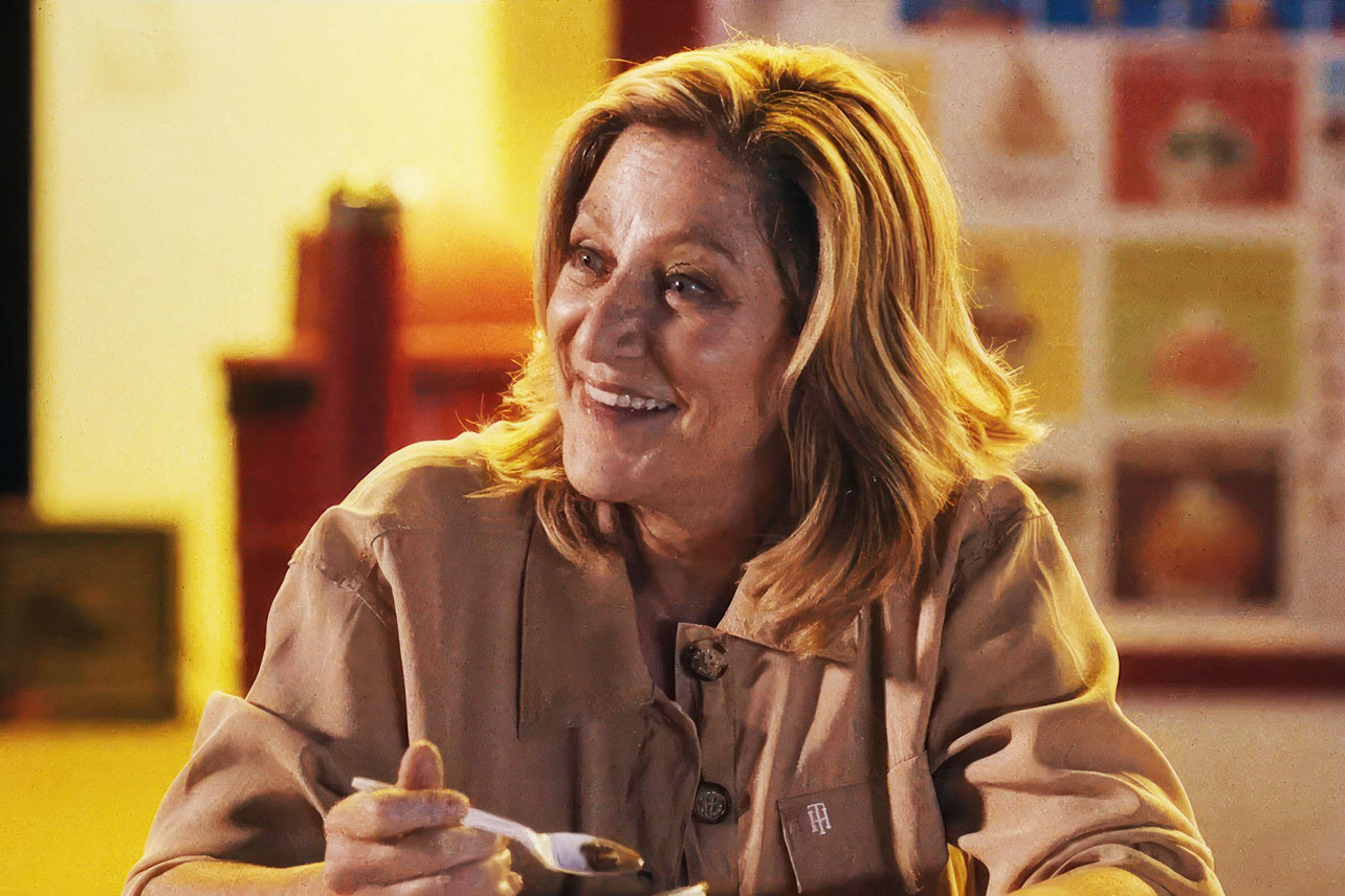 Stream It Or Skip It: ‘I’ll Be Right There’ on Peacock, Starring Edie ...