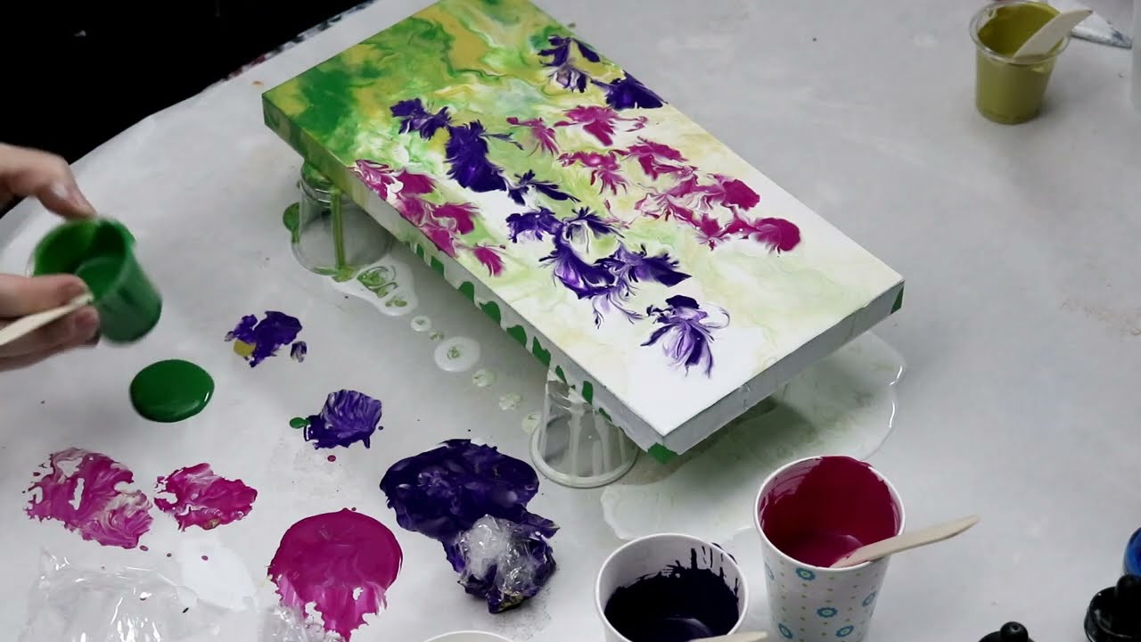 How to Paint Beautiful Flowers With the Saran Wrap Dip Technique of ...