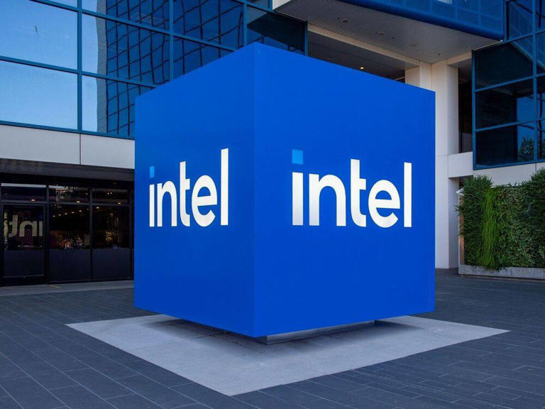 Intel Stock Bucks Trump Tariff Selloff On Report Of TSMC Joint Venture ...